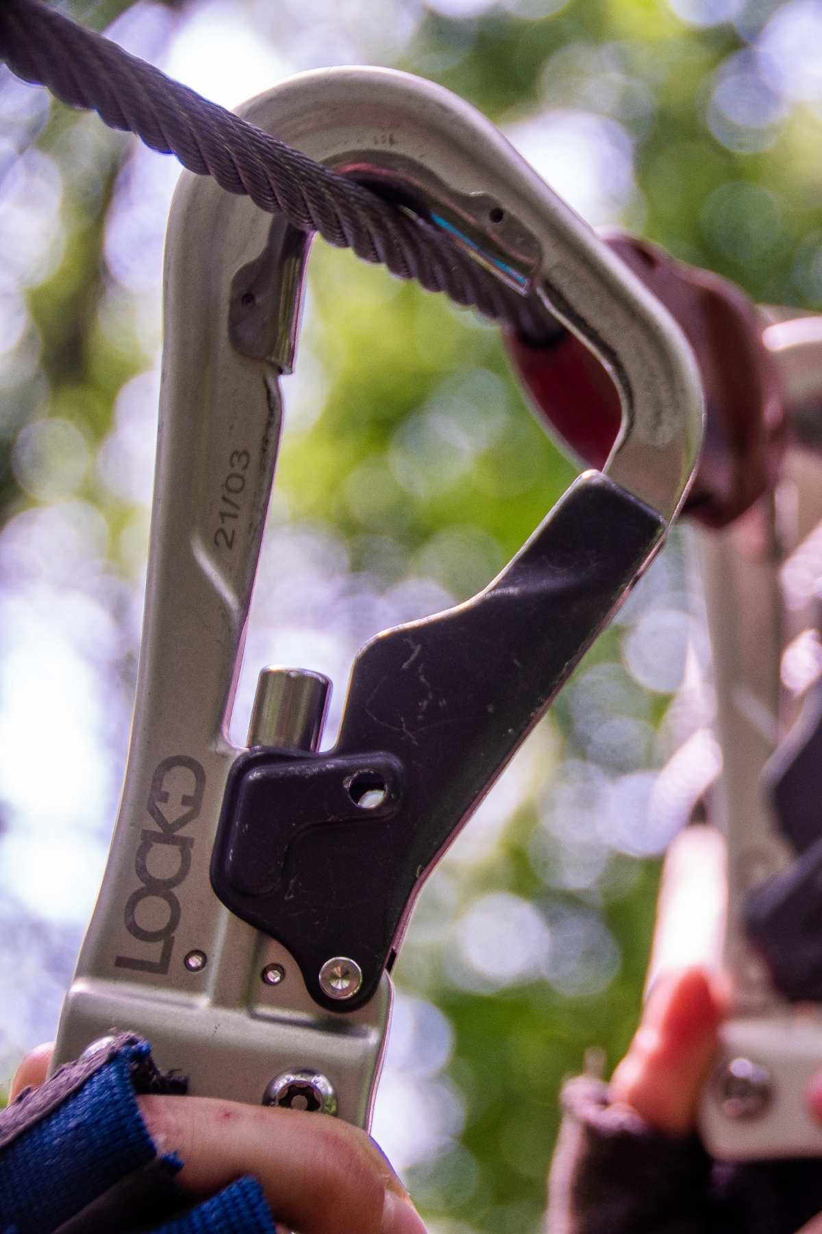LockD Clips - Integrated Carabiner System for Adventure Parks